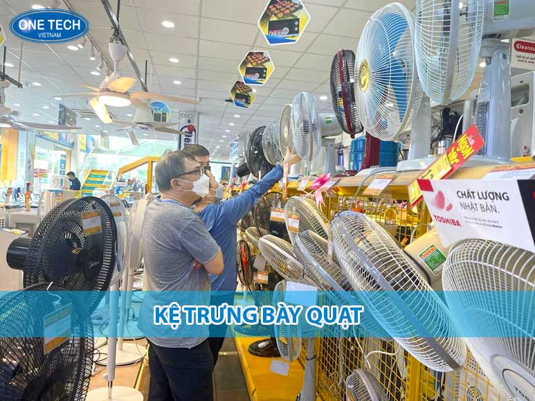 Các mẫu kệ trưng bày quạt gọn gàng, hiện đại